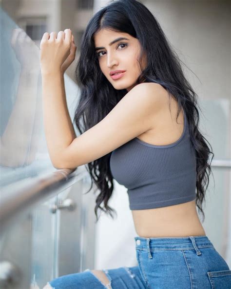 Vinali Bhatnagar Hd Photos In Grey Top Collection Shoutoutly