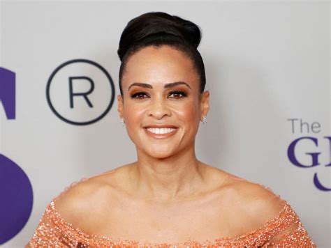 Who Is Linsey Davis What To Know About Abc Anchor Moderating Harris