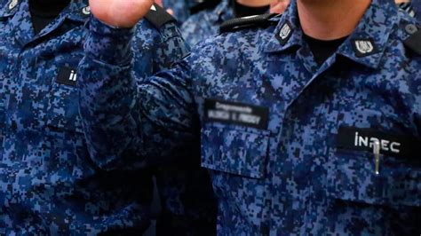 Hallaron En El Celular De Un Líder Radical Mapuche Chileno Fotos En Las Que Posa Con Armas Y