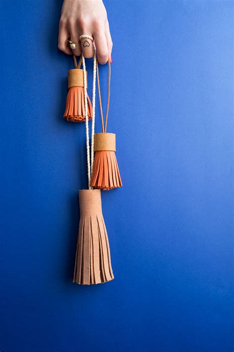 Hello Pompon Mamie Boude