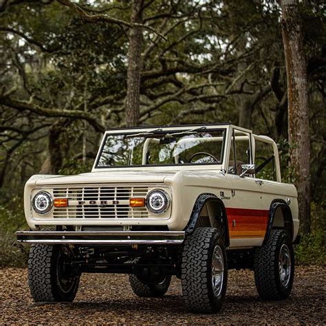 Vintage Ombré Bronco Gateway Bronco Classic Ford Broncos Classic