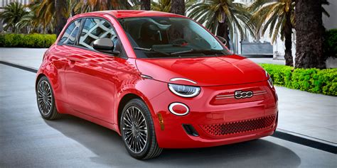 2025 Fiat 500e Fiat Canada
