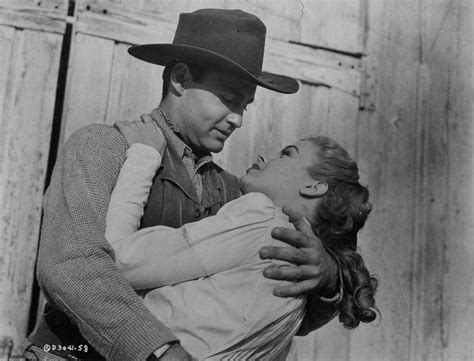 Nancy Saunders Čsfdcz