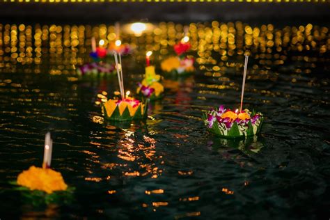 Photo Gallery จุดเช็คอินลอยกระทงปีนี้ มีครบทั้งอาหาร แสงสี ดนตรี และสถานที่ลอยกระทง