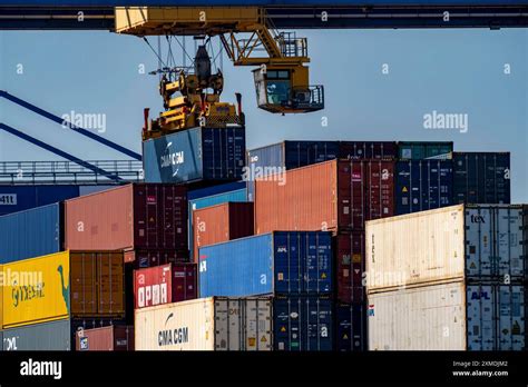 Container Loading Gantry Cranes In The Container Handling Centre