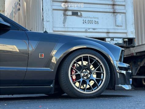 2008 Ford Mustang With 18x11 52 Apex Ec 7 And 305 30r18 Atlas Force Uhp
