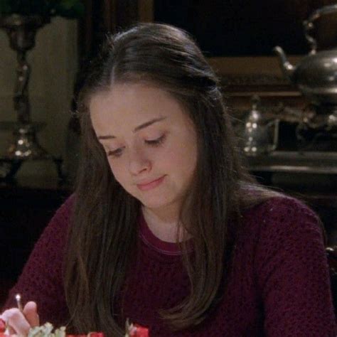 Pin En Gilmore Girls Estilo Rory Gilmore Las Chicas Gilmore Peinados