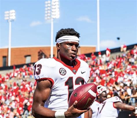 What Is Kamari Lassiter Nil Deal Valuation