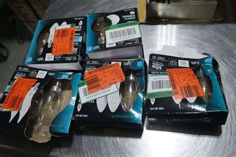 Group Lot Of Assorted Bulb Sold As Is Matthews Auctioneers