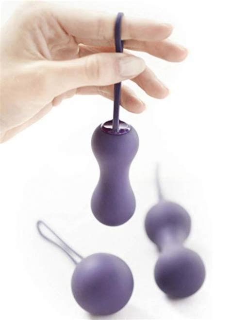 19 Best Kinky Sex Games Ideas Toys Hotels And Dirty Dares To Try