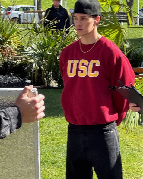 Noah Beck Show A Little Loving Instagram