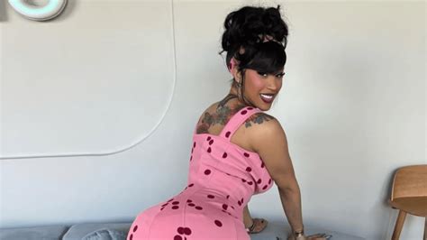 The Real Reason Why Cardi B Declined Super Bowl Halftime Gig Reality Tea