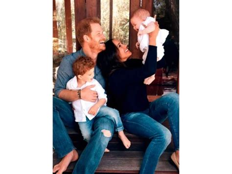 Meghan Markle Y Príncipe Harry Comparten Primera Imagen De Su Hija