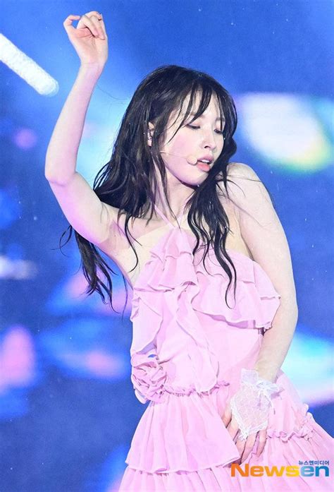 흠뻑 젖어버린 오마이걸 아린