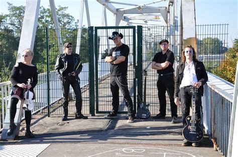 Freddys Dinner Band Rock Aus Berlin Backstage Pro