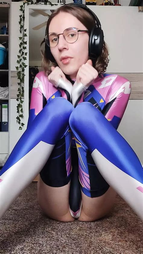 Ts Gamergirl Se Branle Dans Son Body Cosplay Xhamster