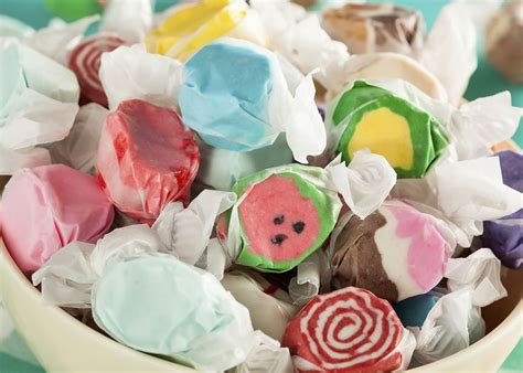 Why Are Saltwater Taffy And Fudge So Popular In Beach Towns Taffy