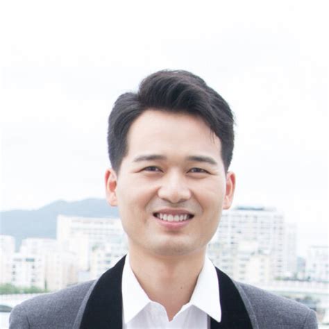 Gui Long Wu Assistant Researcher University Of South China