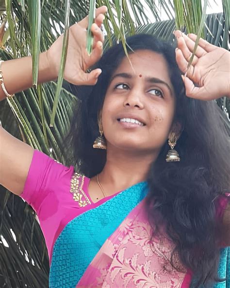 Pit Stains Indian Girl Drenching Her Armpits In Sweat Girls Sweaty Armpits Flickr