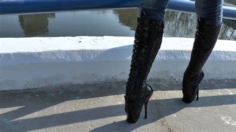 Walking In Ballet Heels Park Bridge Full Hd Youtube