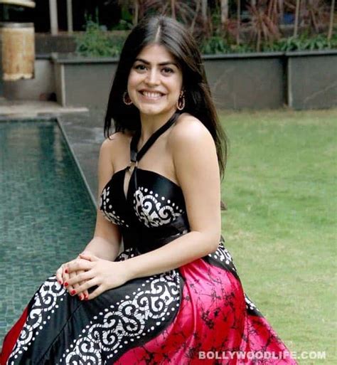 Pregnant Shehnaz Treasurywala Gets Drunk And Horny Watch Video