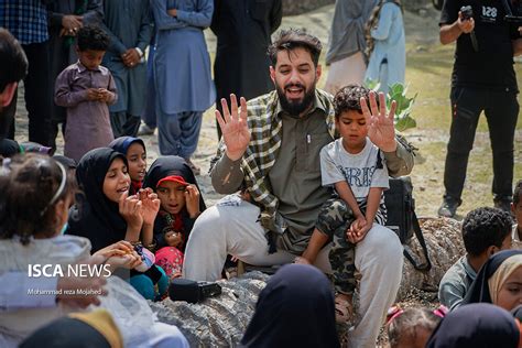 سرود بابا رضا و عزیزم حسین شادی را به مناطق محروم استان سیستان و