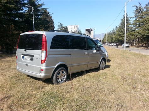 თბილისის ღირსშესანიშნაობები სამება ძველი თბილისი აბანოთუბანი ნარიყალა მთაწმინდის პარკი