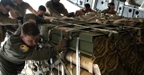 США оголосять про новий пакет військової допомоги Україні Головне в Україні