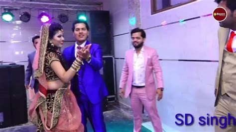Romantic Viral Dance Of Devar Bhabhi Infront Of Dulha Watch What