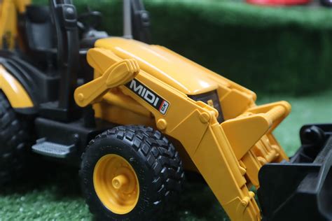 Bruder JCB MIDI CX Backhoe Loader