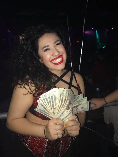 Selena Quintanilla Look Alike Contest Selena Quintanilla The Tragic