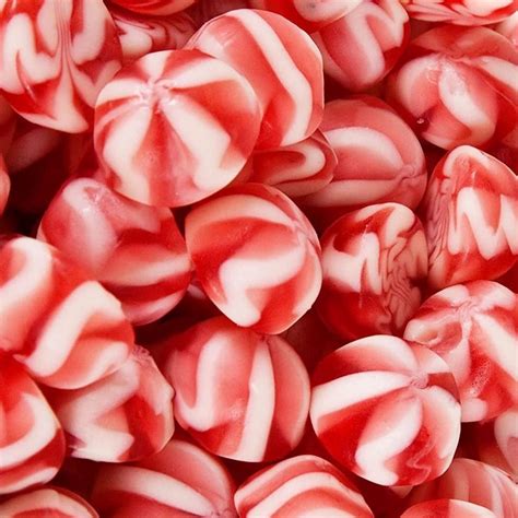 Red And White Round Strawberry Twist Candy Packaging Type Loose At Rs 700 Pack In Ajmer