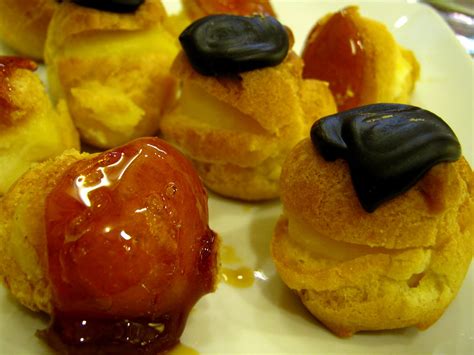 Lutong Cavite Dulcineas Mini Cream Puffs