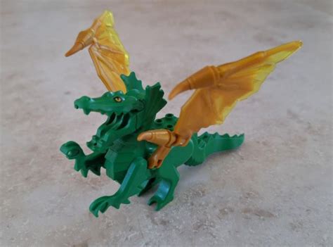 Lego Moc Classic Dragon Retrofit By Graeymaelkyn Rebrickable Build With Lego