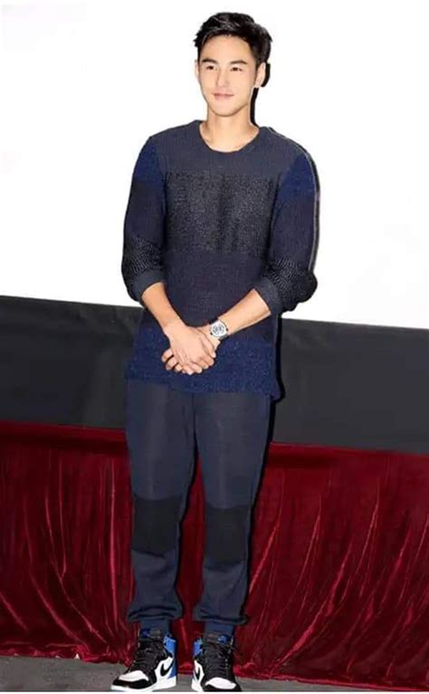 ปกพนโดย Kautta Vinte ใน no oriente ลกชาย