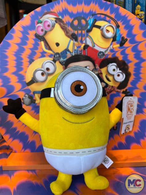 Universal Hollywood Shopping Update Magical Merch Many Minions And More