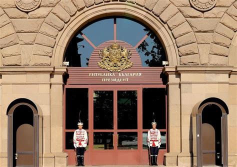 Радев привика министрите на Дондуков2 за войната в Украйна Lupa Bg