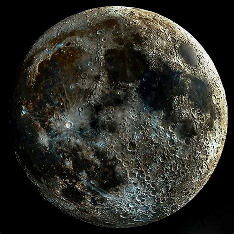 Photographer Takes ‘clearest Ever Photo Of Moon By Combining Phases