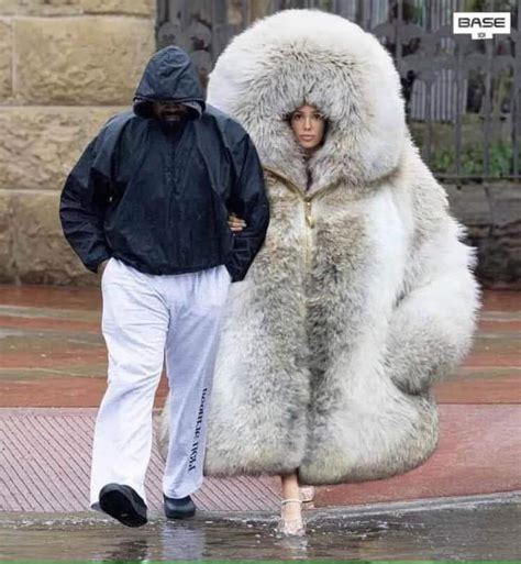 This Is What Happens If You Date A Rich Psycho Chimpanzee Sex