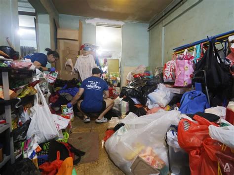 In Cleaning Up Hoarder Homes Volunteers Spend Years Battling Clutter