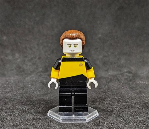 Lego T Star Trek Data