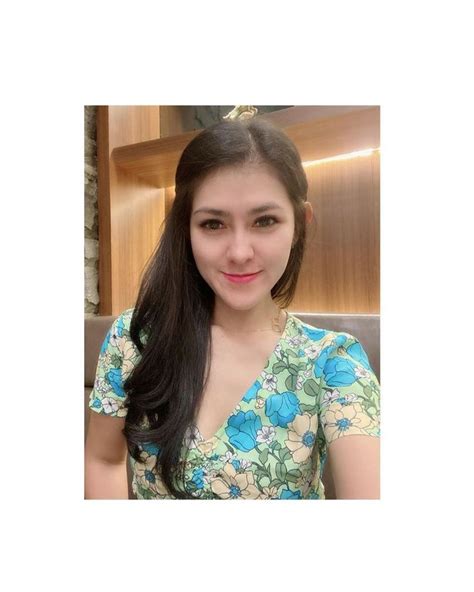 8 Portraits Of Ade Bunga Niari Former First Wife Of Andika From Kangen