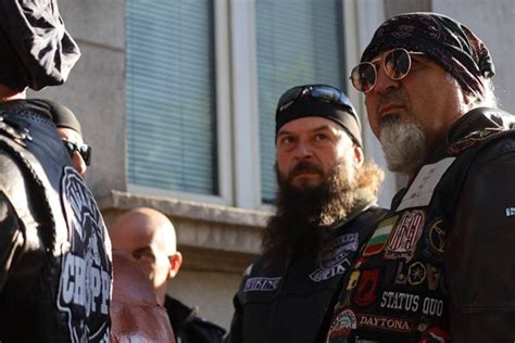 Рокери блокираха съда в подкрепа на Милена Славова Снимки