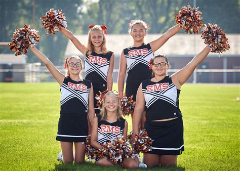 Pretty Middle School Cheerleaders