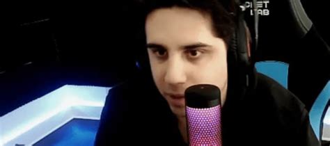 Lpl真凉了吗？网友晒海外收视数据，热度逆势上涨远超想象！比赛进行直播