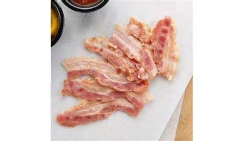 Sysco Essentials Light Cooked Streaky Bacon 1x1 Kg
