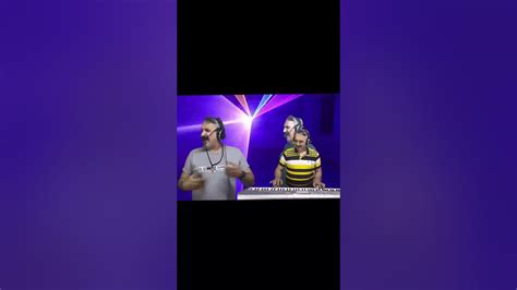 اجرا پرشور وشادآهنگ برادرای لیلاساسی مانکن واقعا مامان خوبی داریرقص