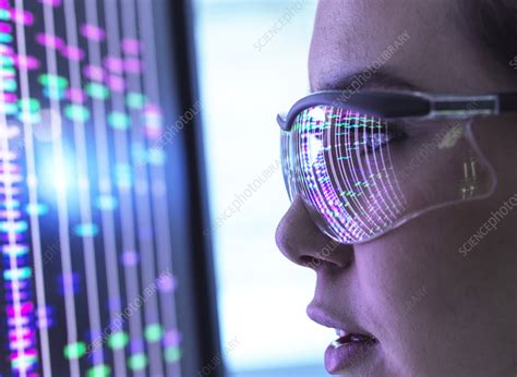 DNA Analysis Stock Image F041 9350 Science Photo Library