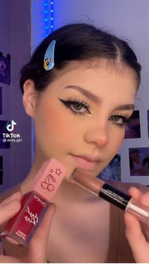 Makeup Hack Makeup Routine Simple Makeup Eye Makeup Tutorial