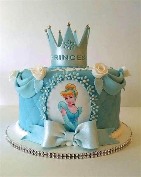Pin By Tati Ab On Cumple Sami No5 Cinderella Birthday Cake